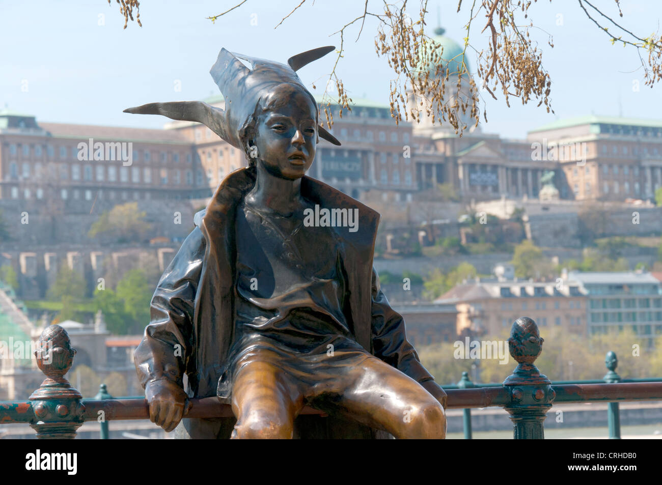 The statue of the Little Princess statue sitting on the railings of the ...