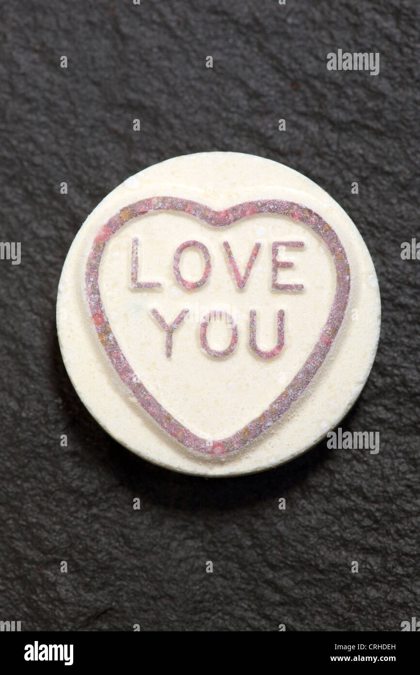 Loveheart sweets hi-res stock photography and images - Alamy