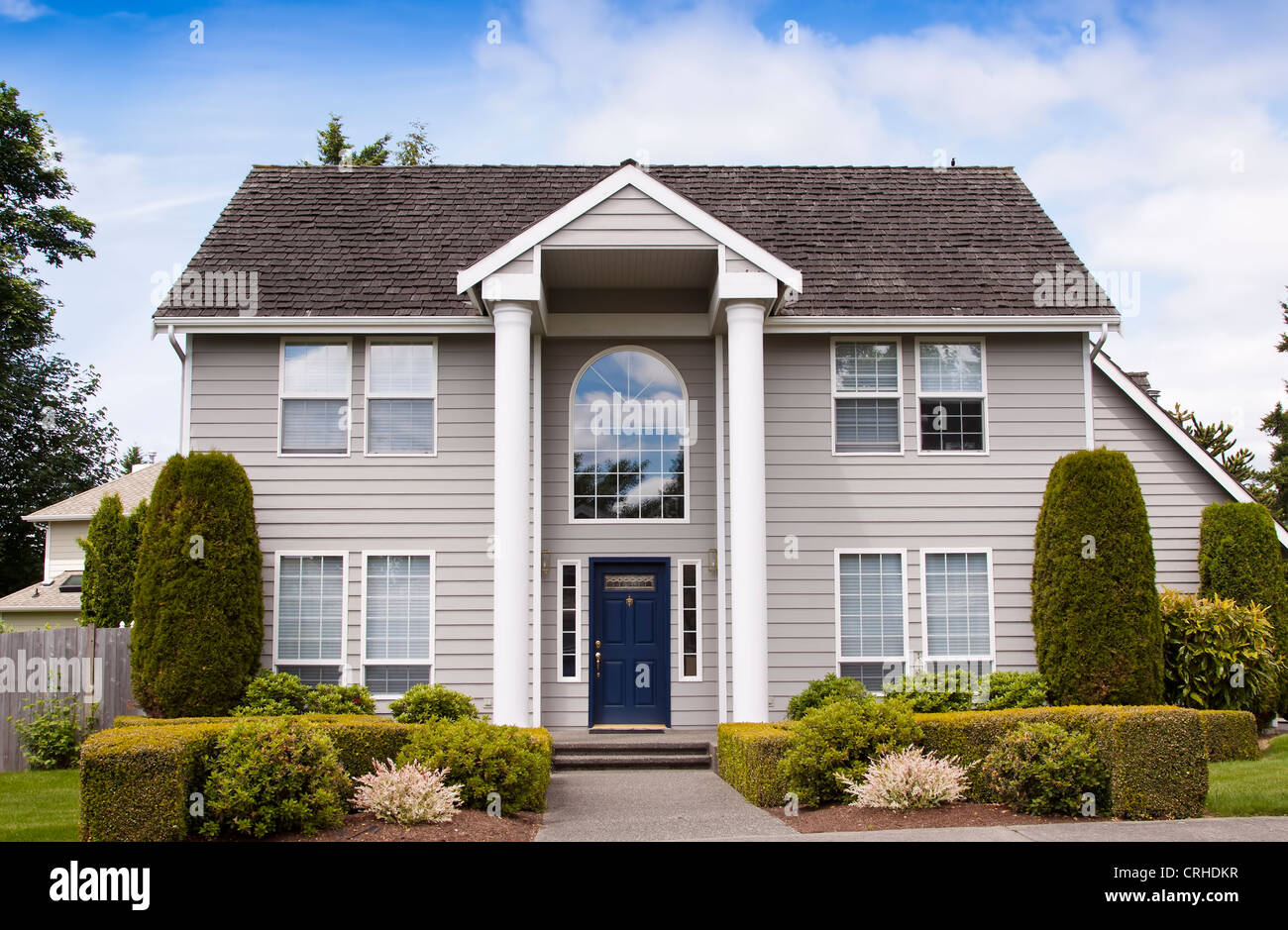 new beautiful suburban luxury house at sunny day Stock Photo - Alamy