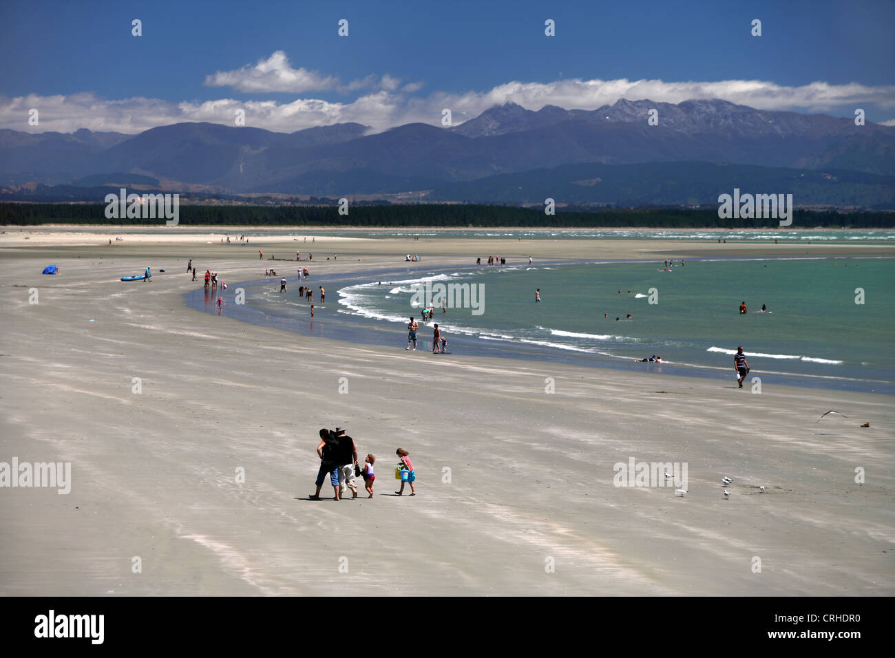 Tahunanui beach in Nelson, South Island, New Zealand Stock Photo - Alamy