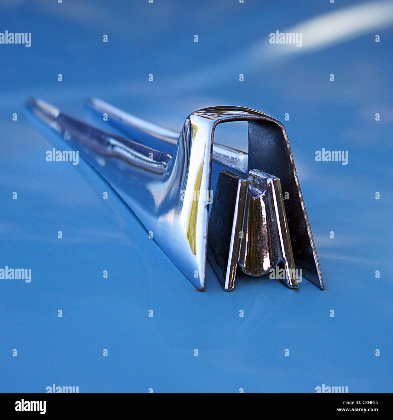 Auto emblem hi-res stock photography and images - Alamy