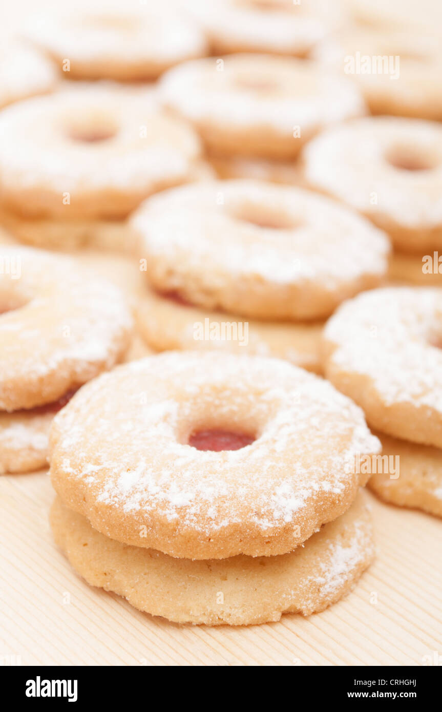 Closeup of Traditional Linzer Cookies on Wooden Board Stock Photo - Alamy