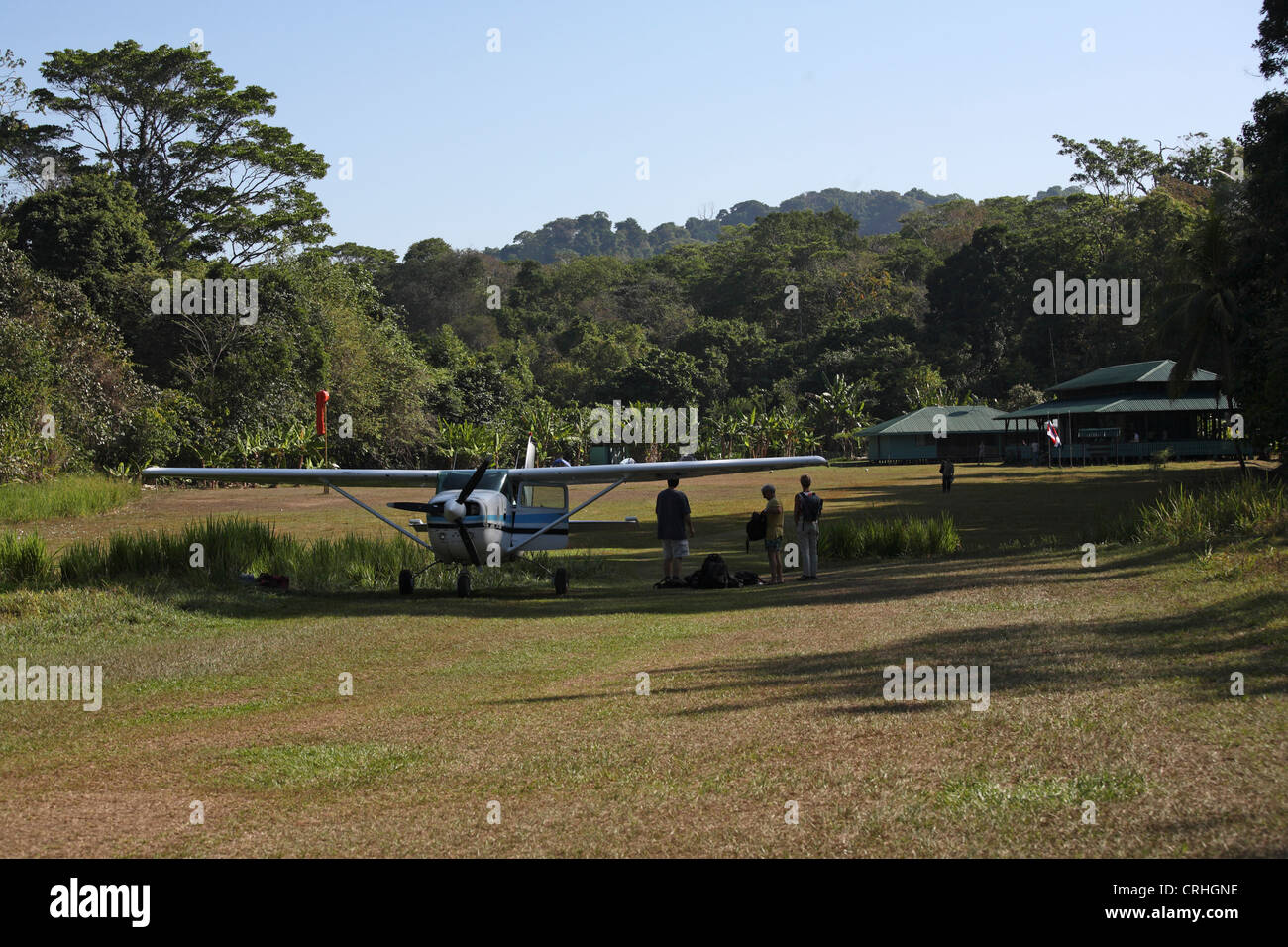 Airplane landing costa rica hi-res stock photography and images - Alamy
