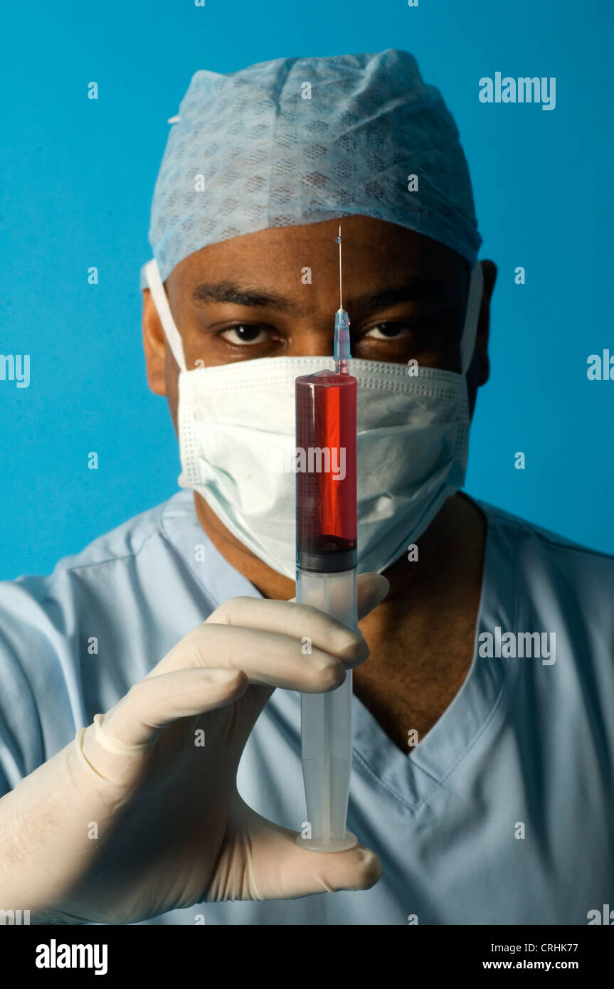 Injection inject syringe hi-res stock photography and images - Alamy