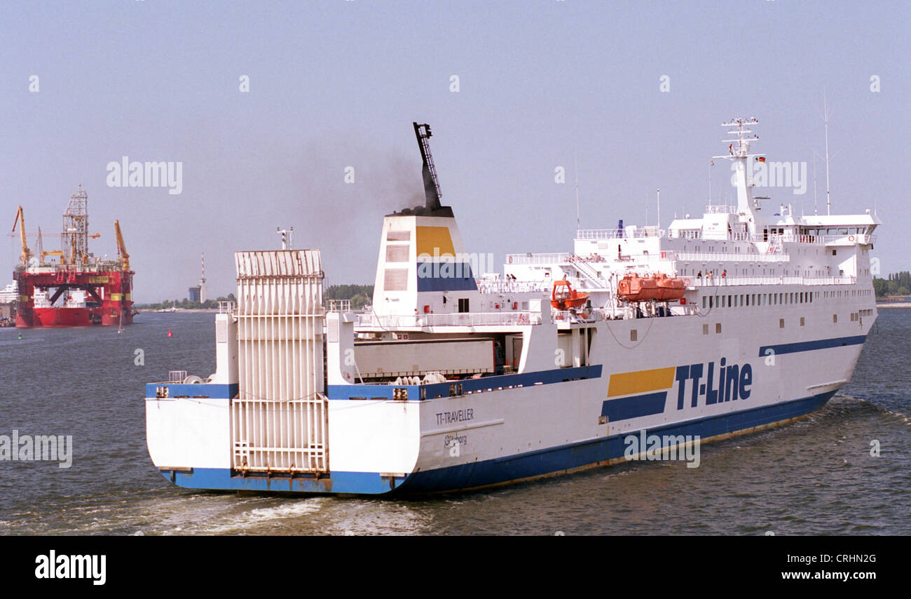 Tt line ferry hi-res stock photography and images - Alamy