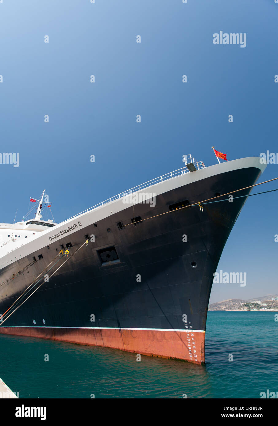 Rms queen elizabeth 2 (qe2) hi-res stock photography and images - Alamy