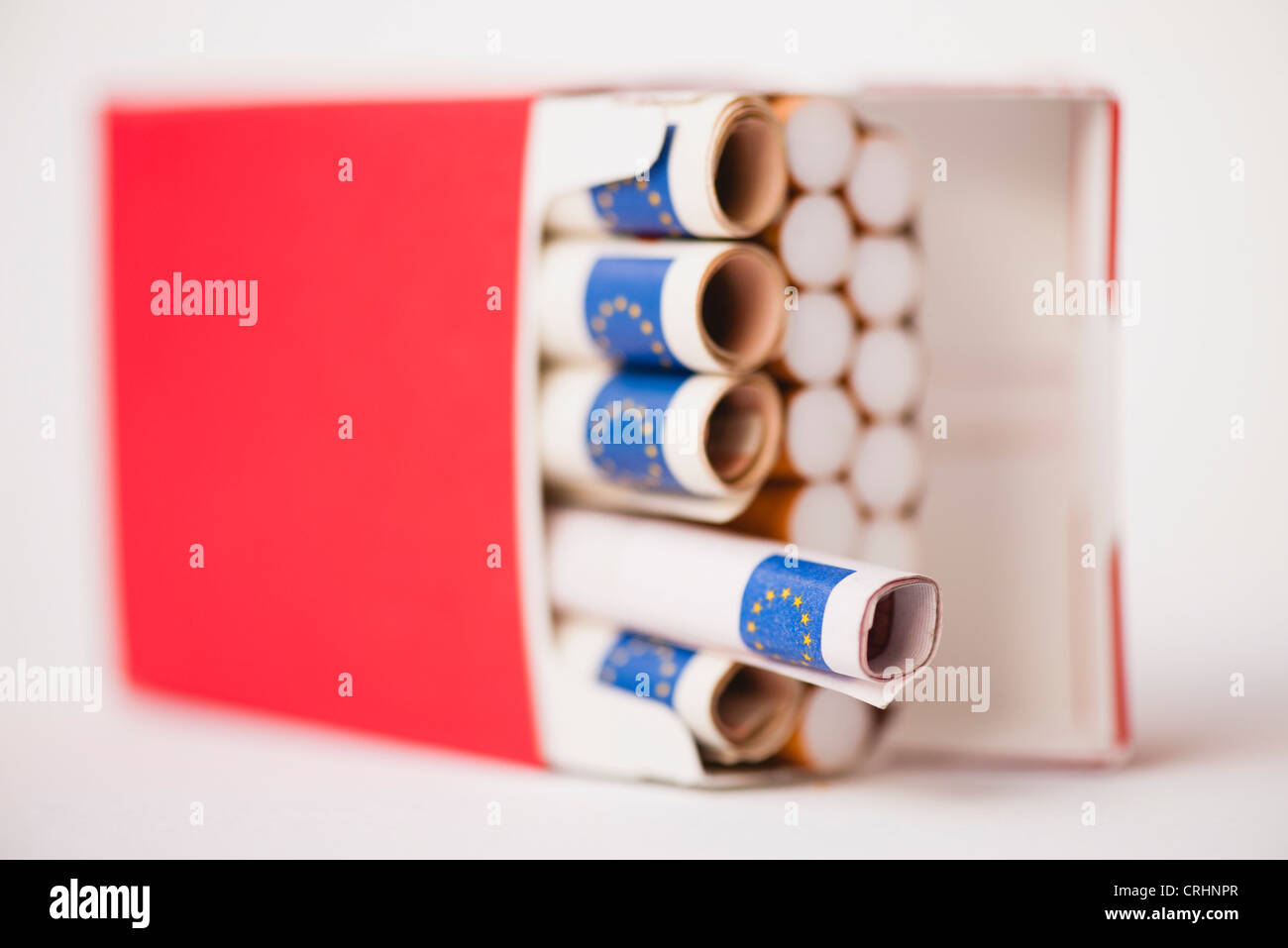 Cigarette pack hi-res stock photography and images - Alamy
