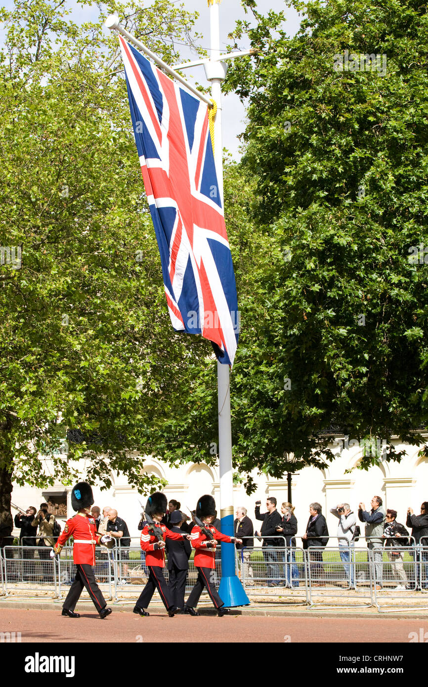The mall decorated with flags hi-res stock photography and images - Alamy