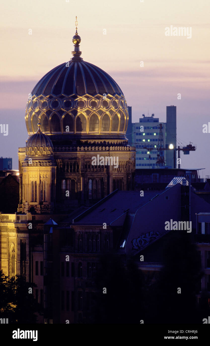 Berlin, Germany, look at the Jewish Synagogue Stock Photo - Alamy