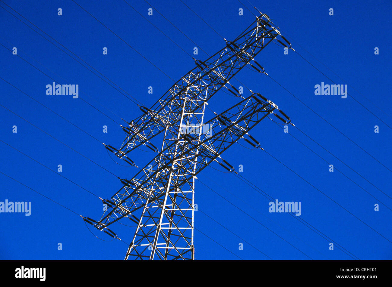 Overland pipelines horizontal hi-res stock photography and images - Alamy