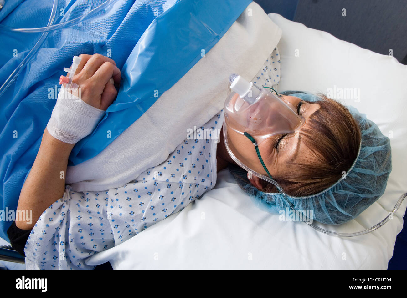 Patient under general anesthesia hi-res stock photography and images - Alamy