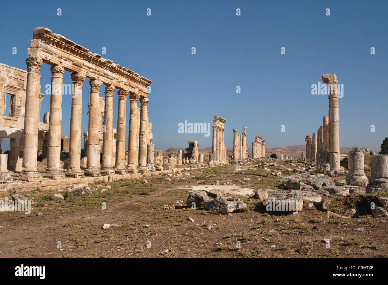 Ancient roman ruins of apamea hi-res stock photography and images - Alamy