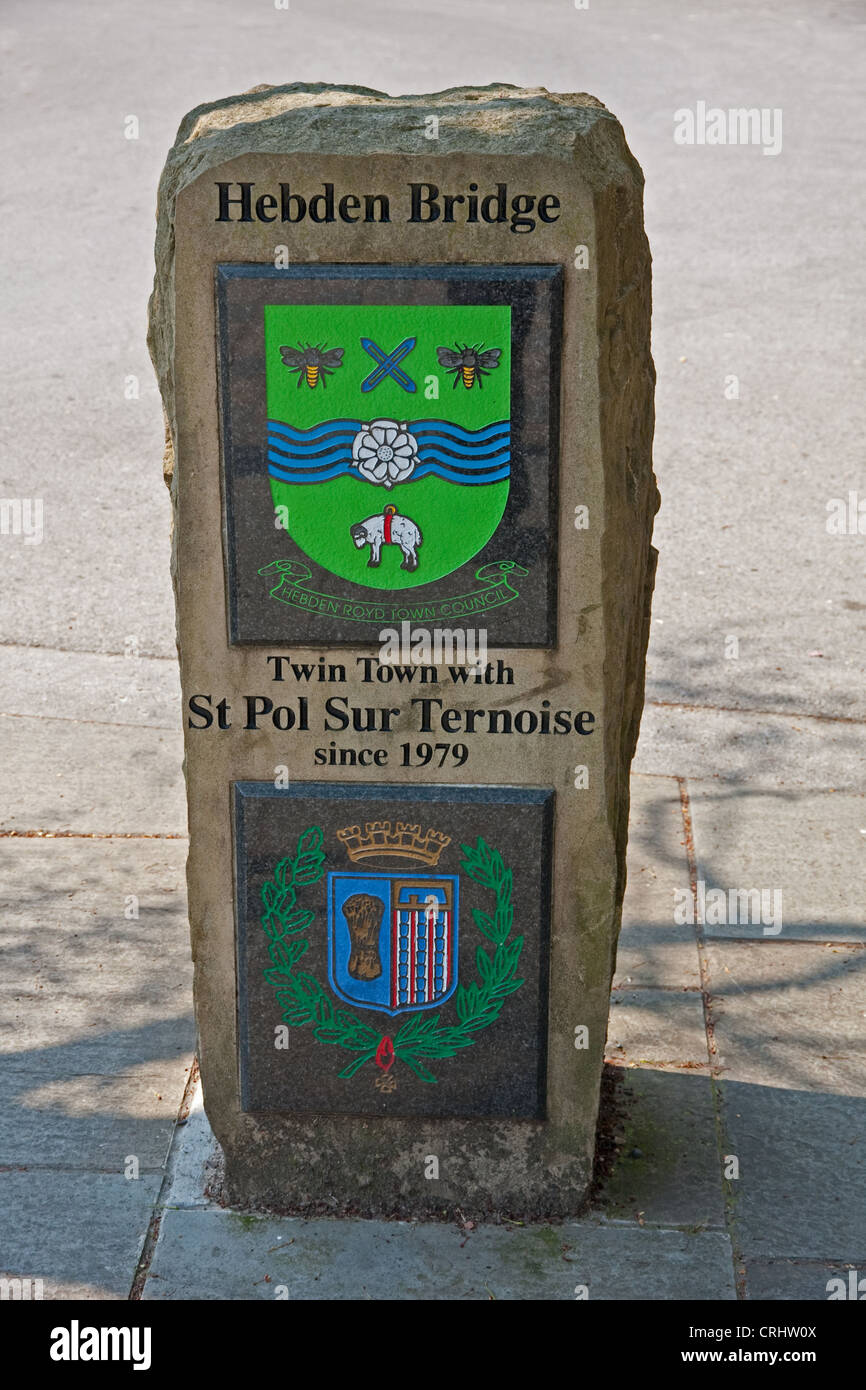 Twinning sign hi-res stock photography and images - Alamy