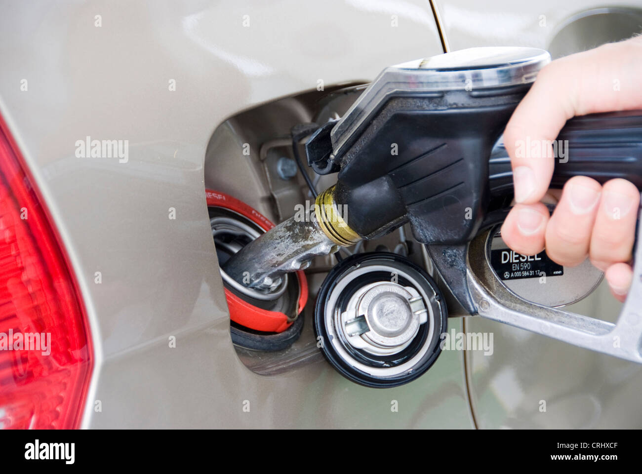 Fill up stations hi-res stock photography and images - Alamy