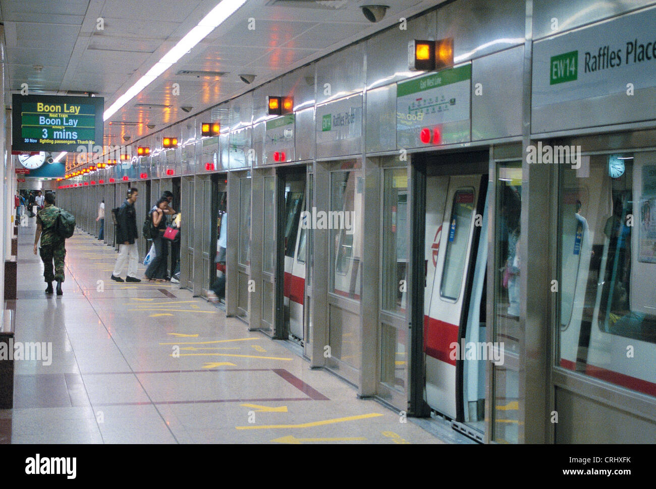 Metro Station Raffles Place in downtown Singapore Stock Photo - Alamy