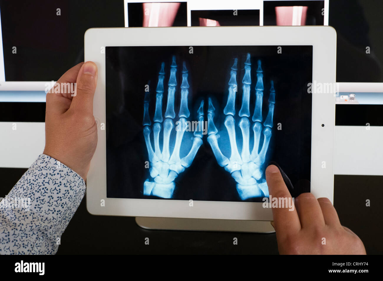 Doctor app hi-res stock photography and images - Alamy