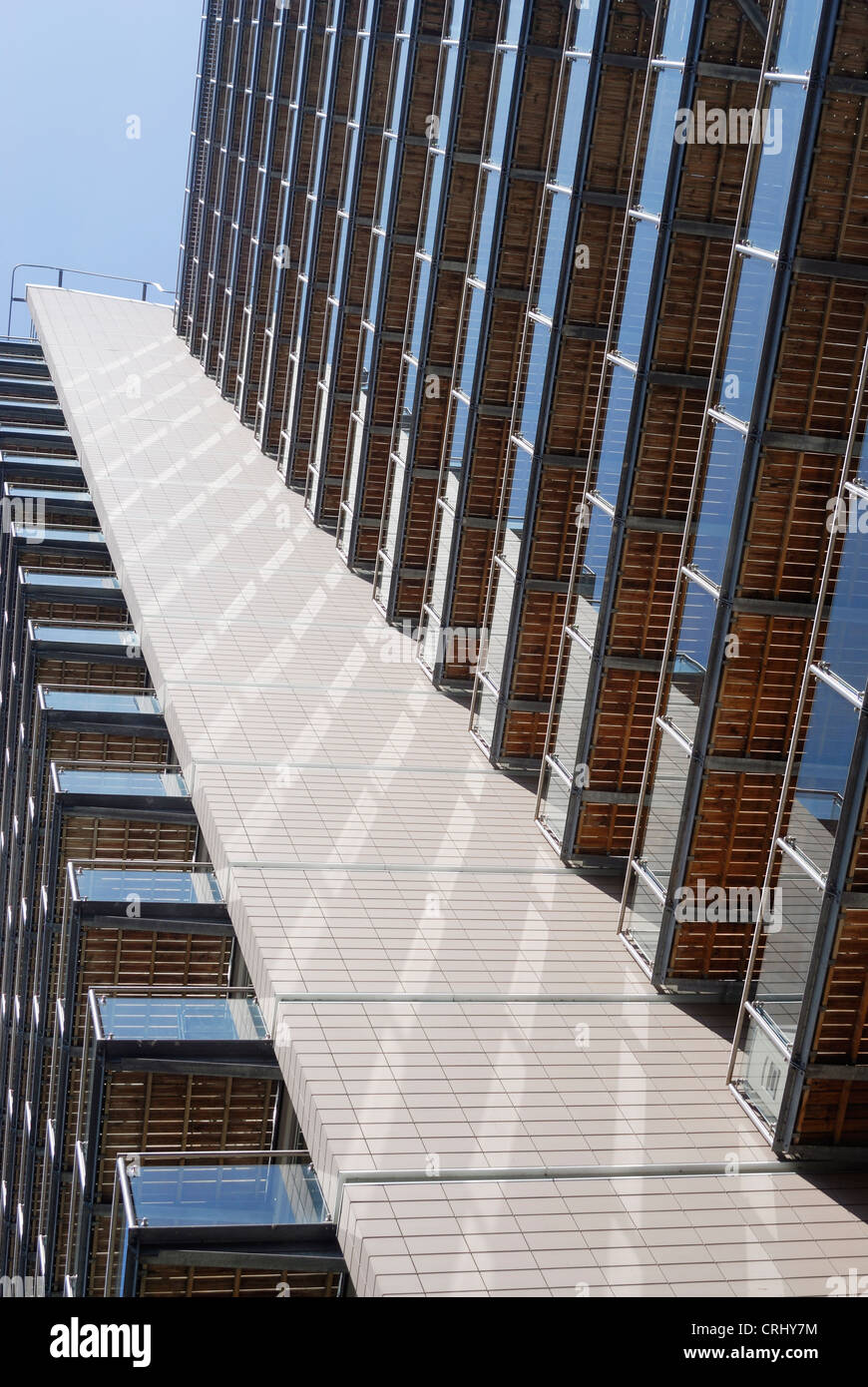 High rise apartments manchester hi-res stock photography and images - Alamy