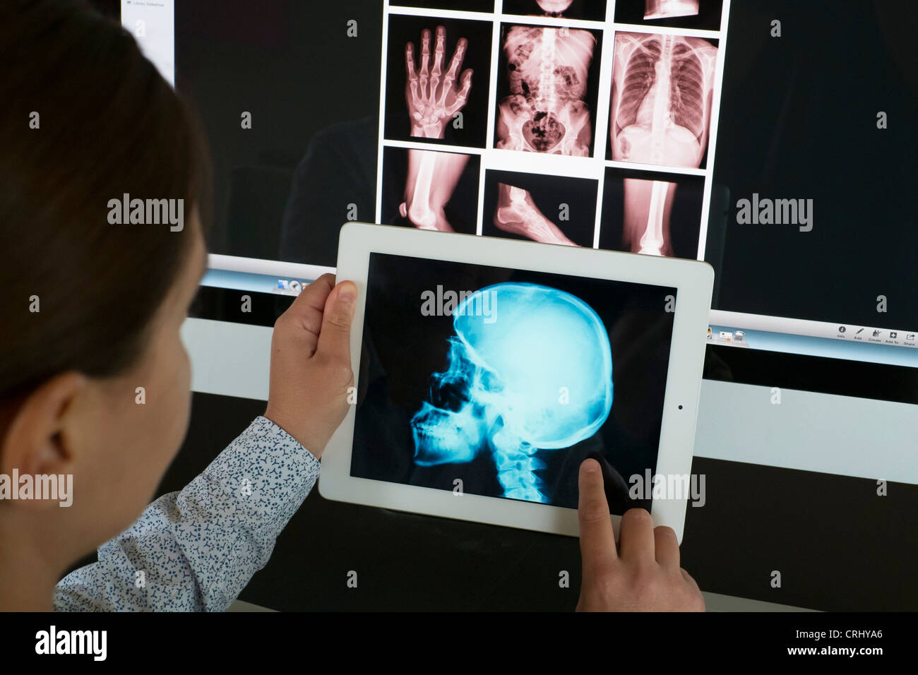 Doctor app hi-res stock photography and images - Alamy