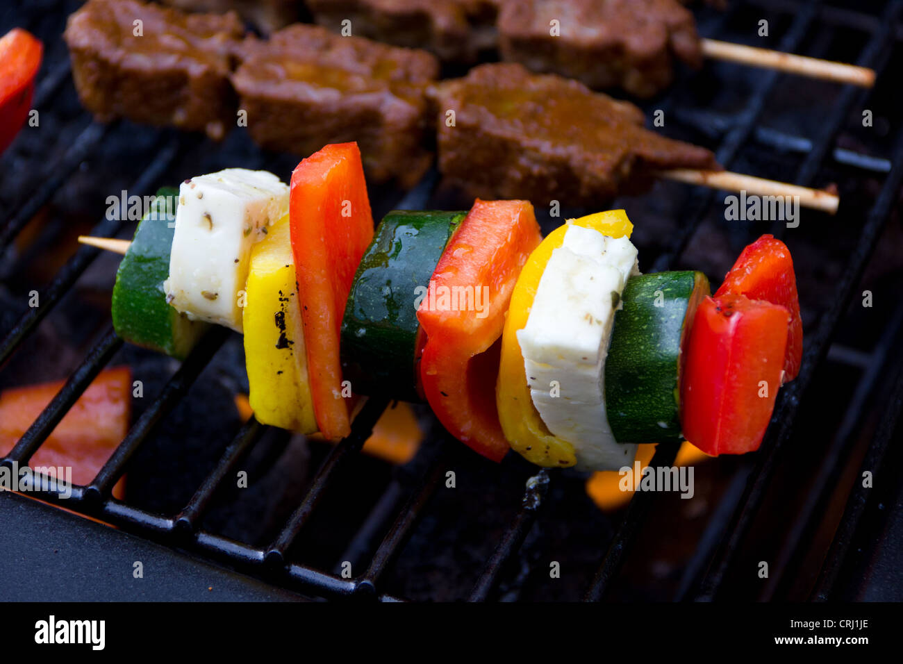 Vegetable kebab on a barbecue Stock Photo - Alamy