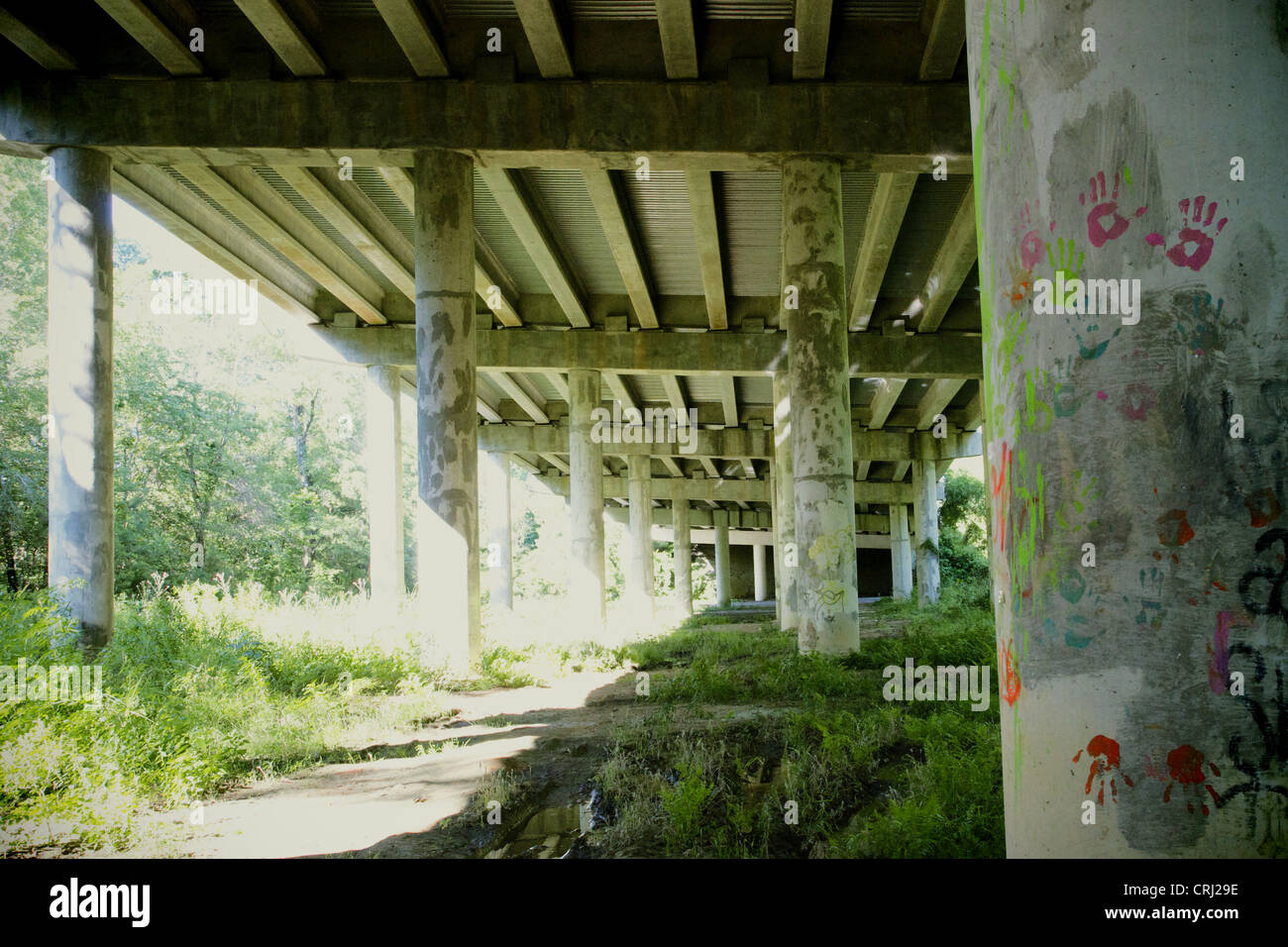 Underpass road hi-res stock photography and images - Alamy