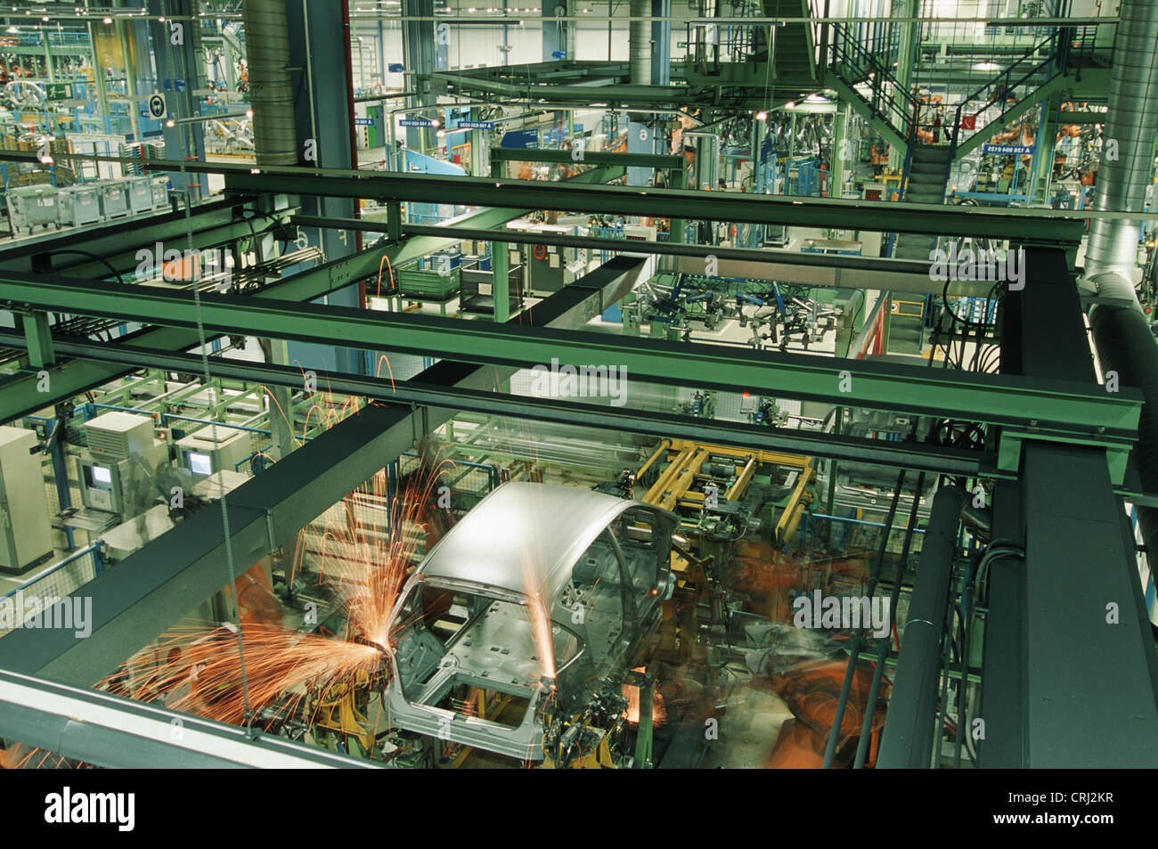 Robot on an assembly line Stock Photo - Alamy