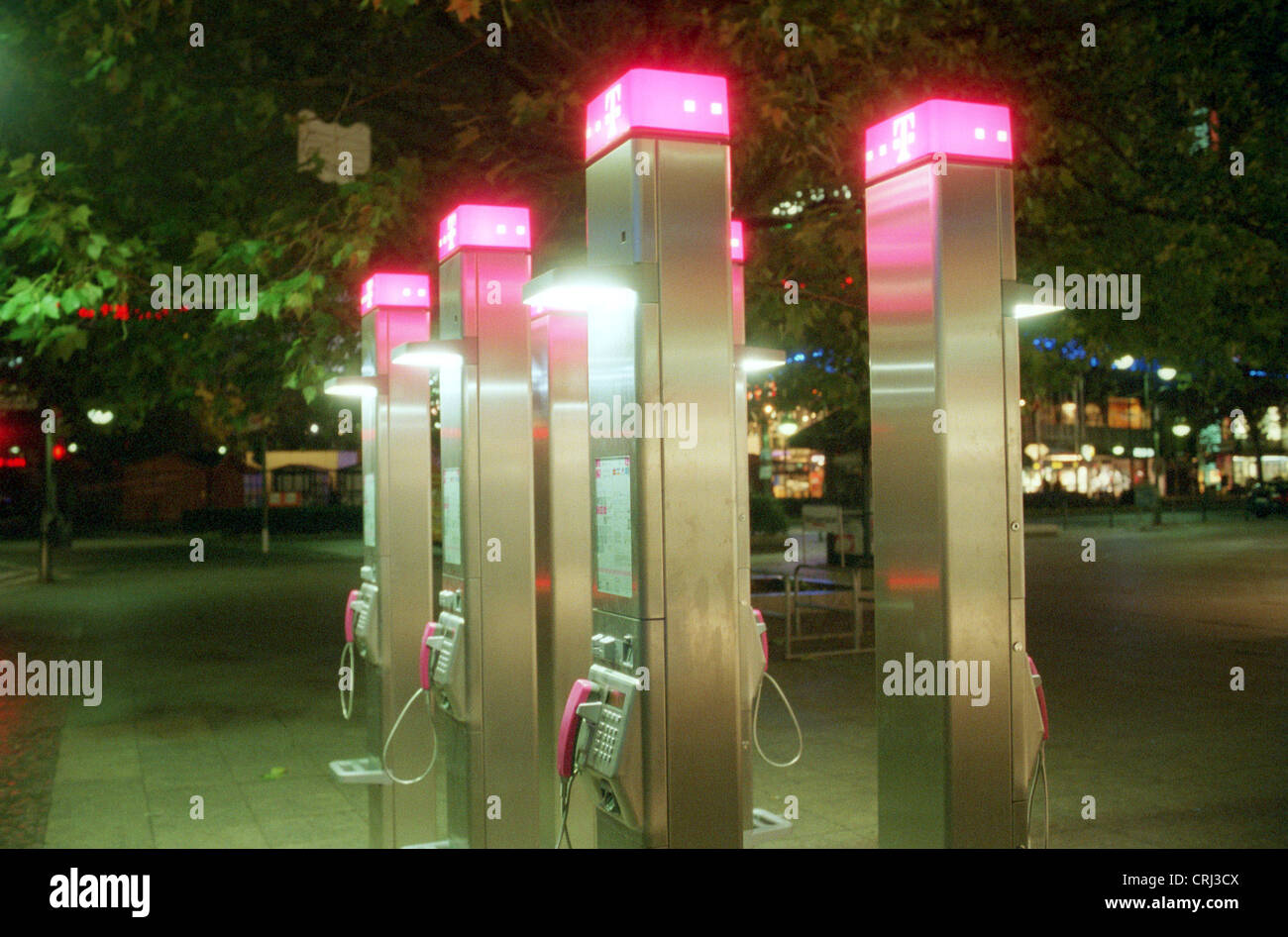 Telephone booth deutsche telekom hi-res stock photography and images ...