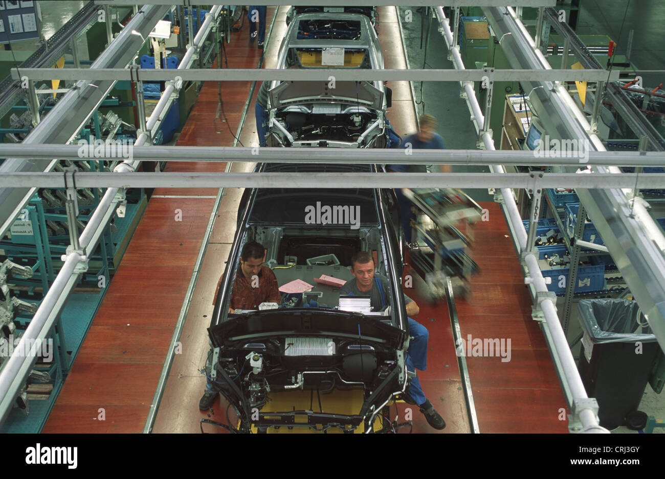 Car body assembly process hi-res stock photography and images - Alamy