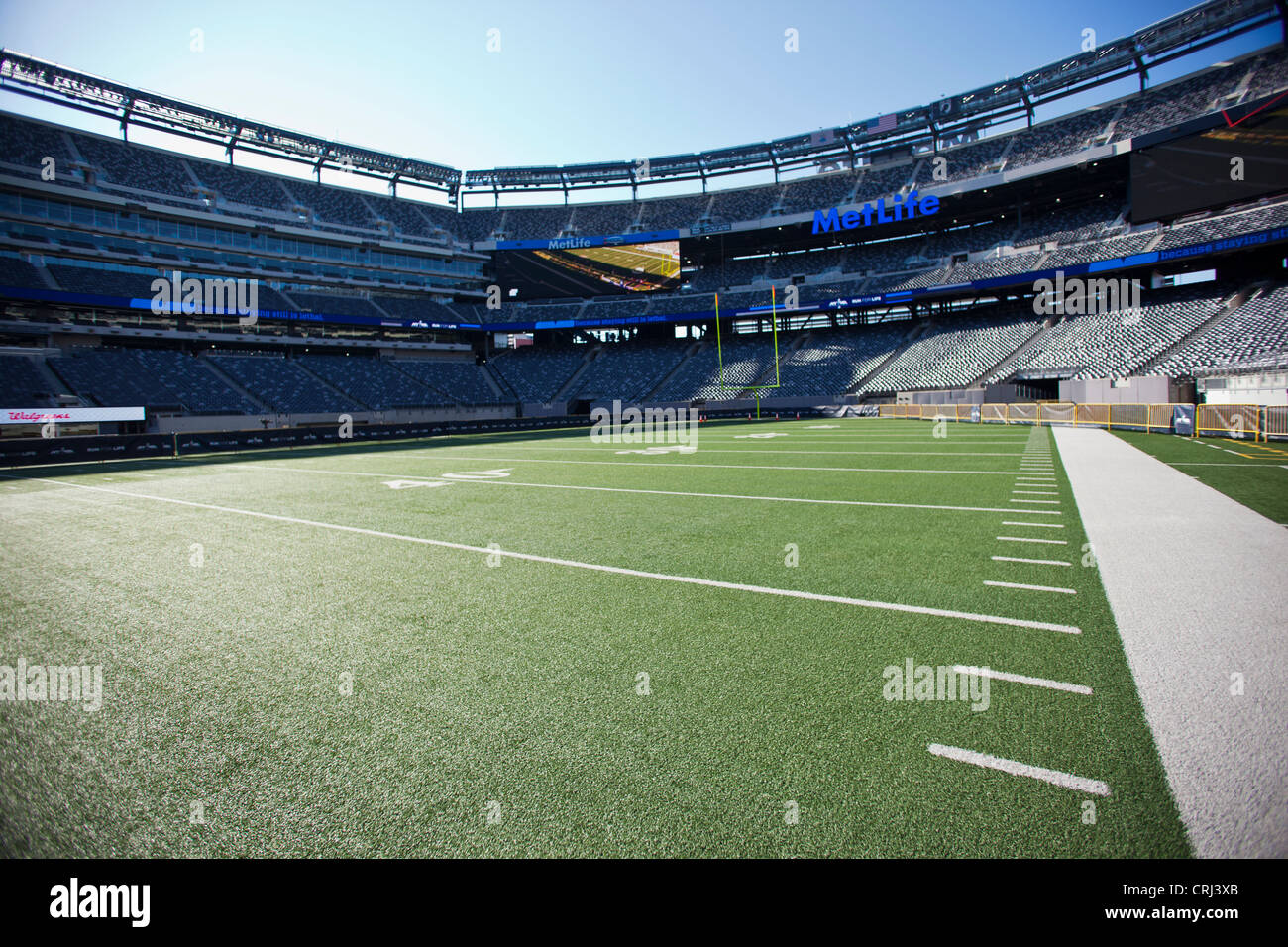American football stadium hi-res stock photography and images - Alamy