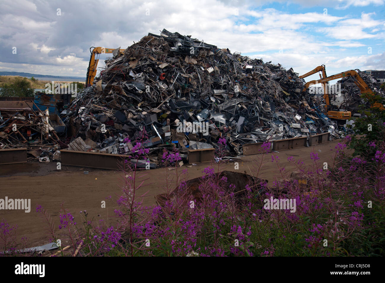 scrap metal pile scotland Stock Photo - Alamy
