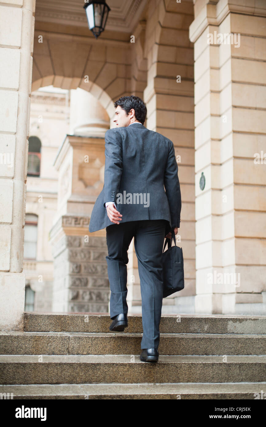 Scaling the building hi-res stock photography and images - Alamy