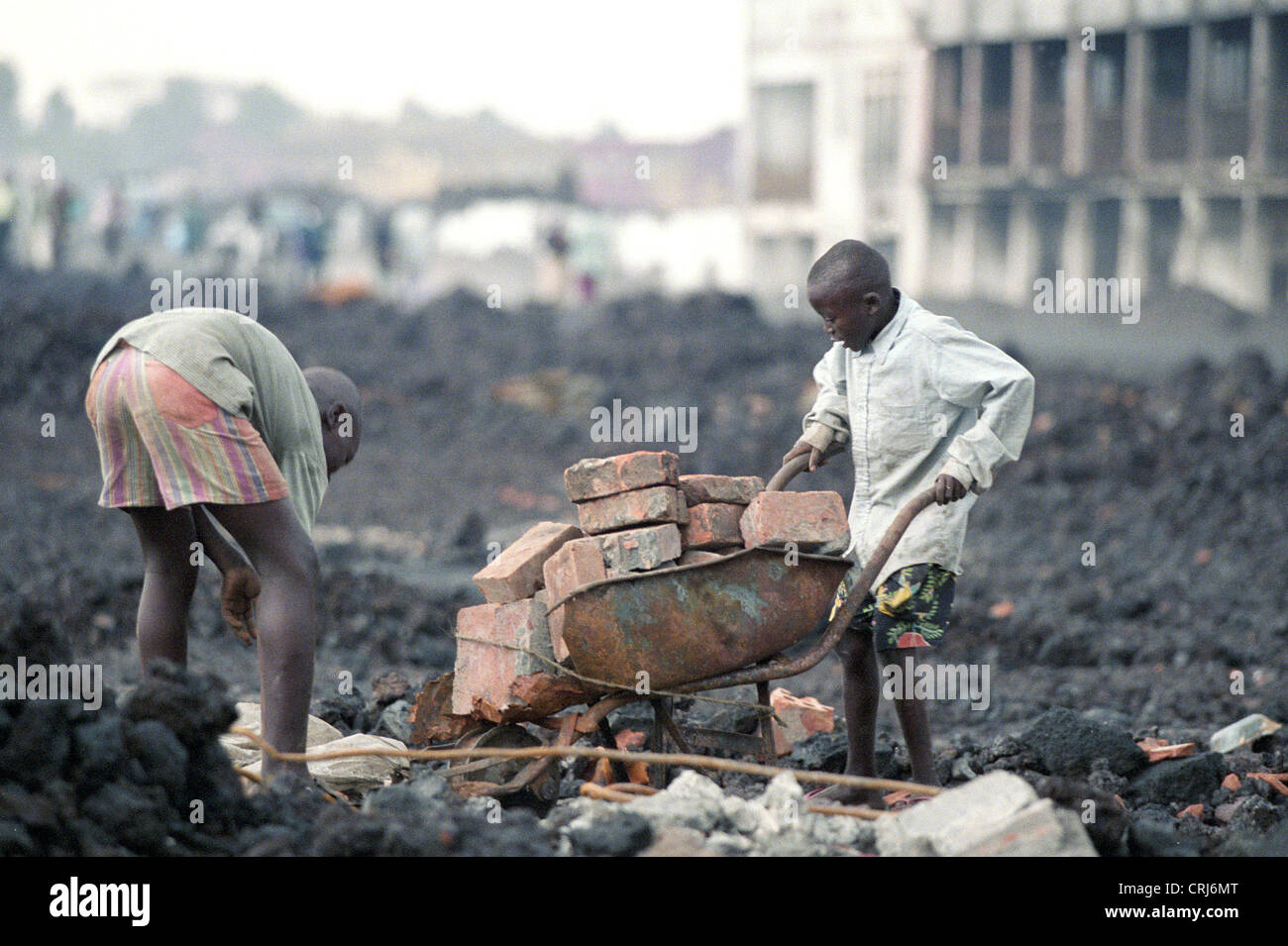 Street children after the volcanic eruption in Goma Stock Photo - Alamy