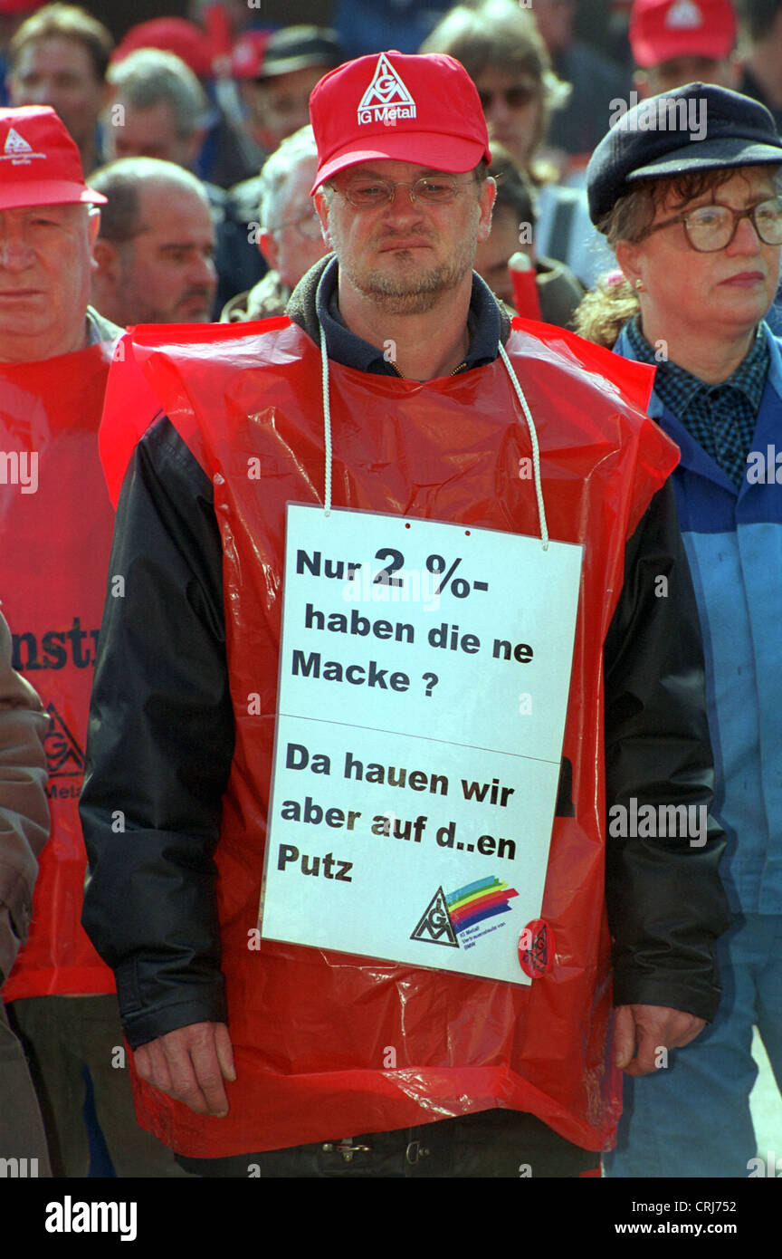 Berlin, warning strike, IG Metall Stock Photo - Alamy