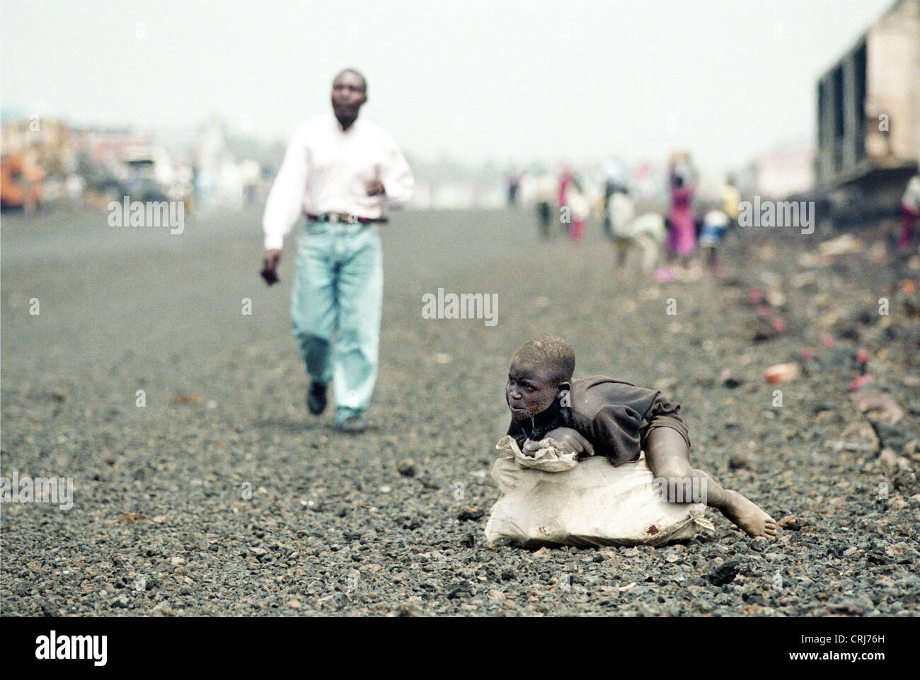 Street child after the volcanic eruption in Goma Stock Photo - Alamy
