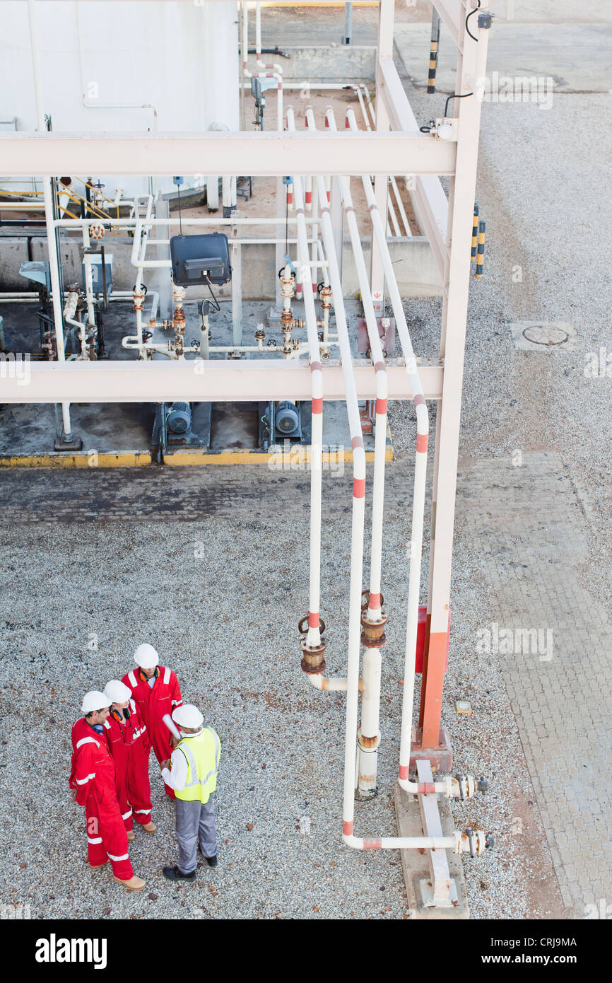 Petro chemical industry workers hi-res stock photography and images - Alamy