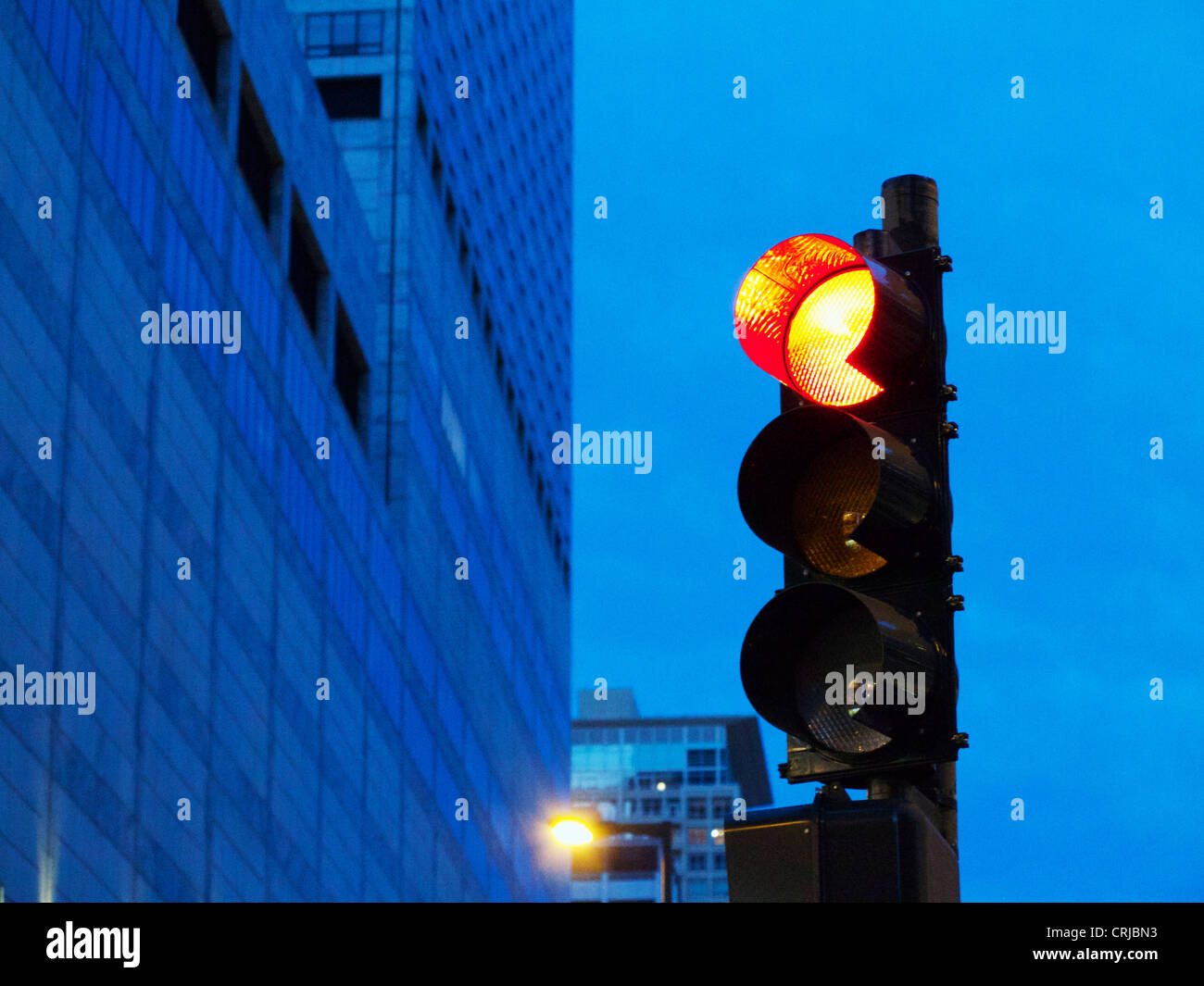 Red traffic signal at twilight. Chicago Stock Photo - Alamy