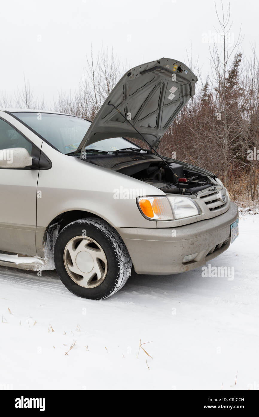 Vehicle van minivan broken down hood hi-res stock photography and ...