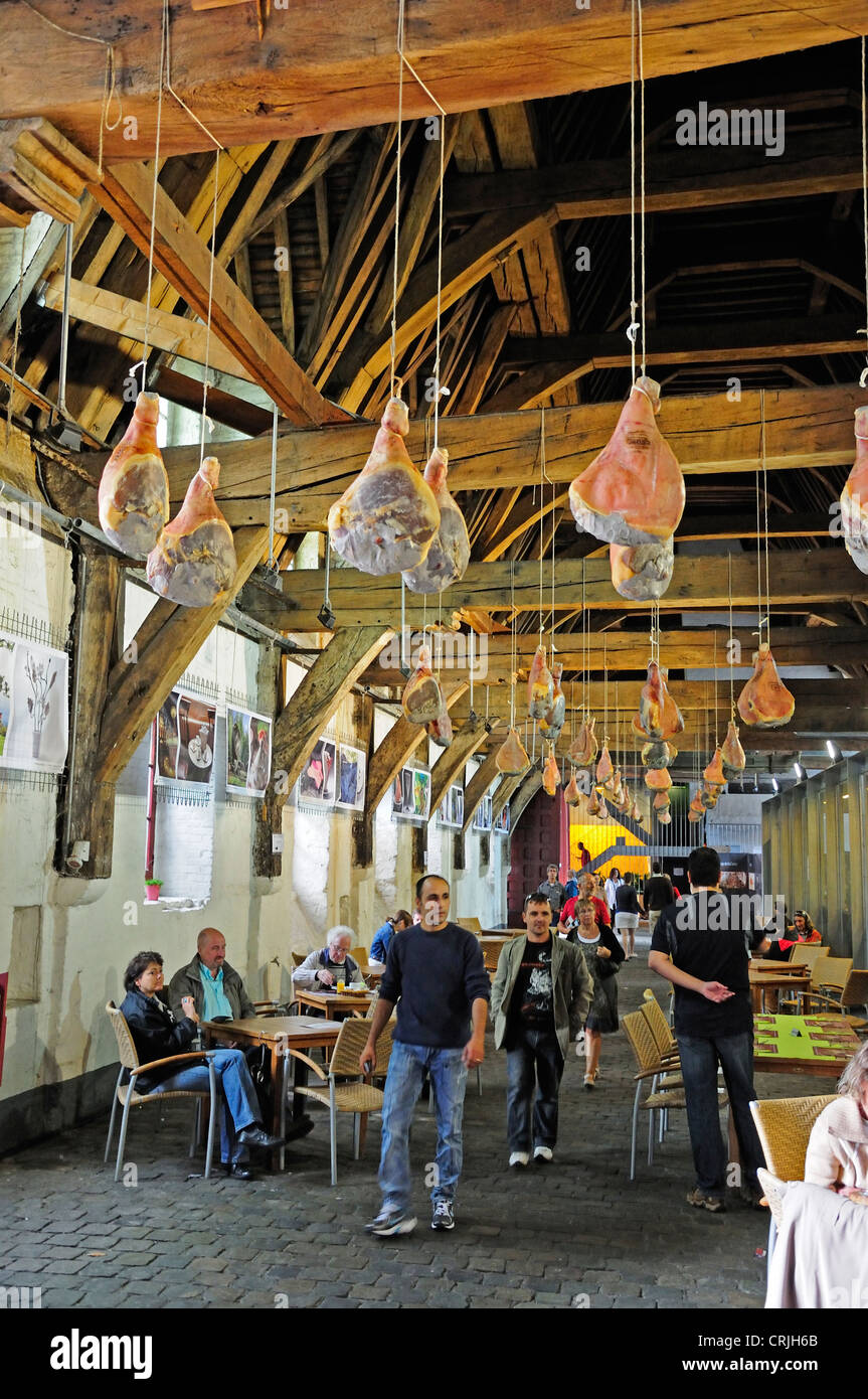 Meat hall hi-res stock photography and images - Alamy