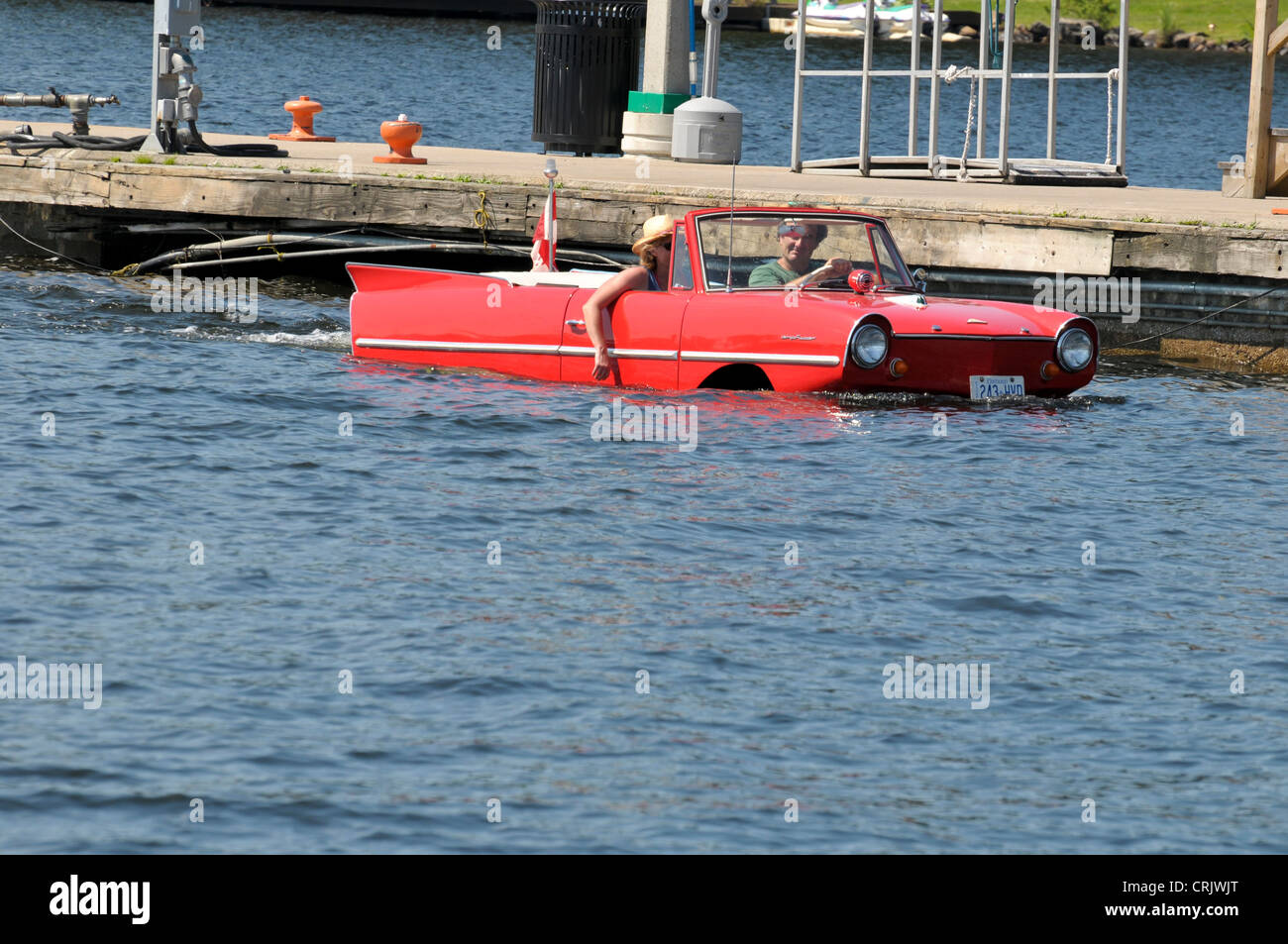 Amphibian car hi-res stock photography and images - Alamy