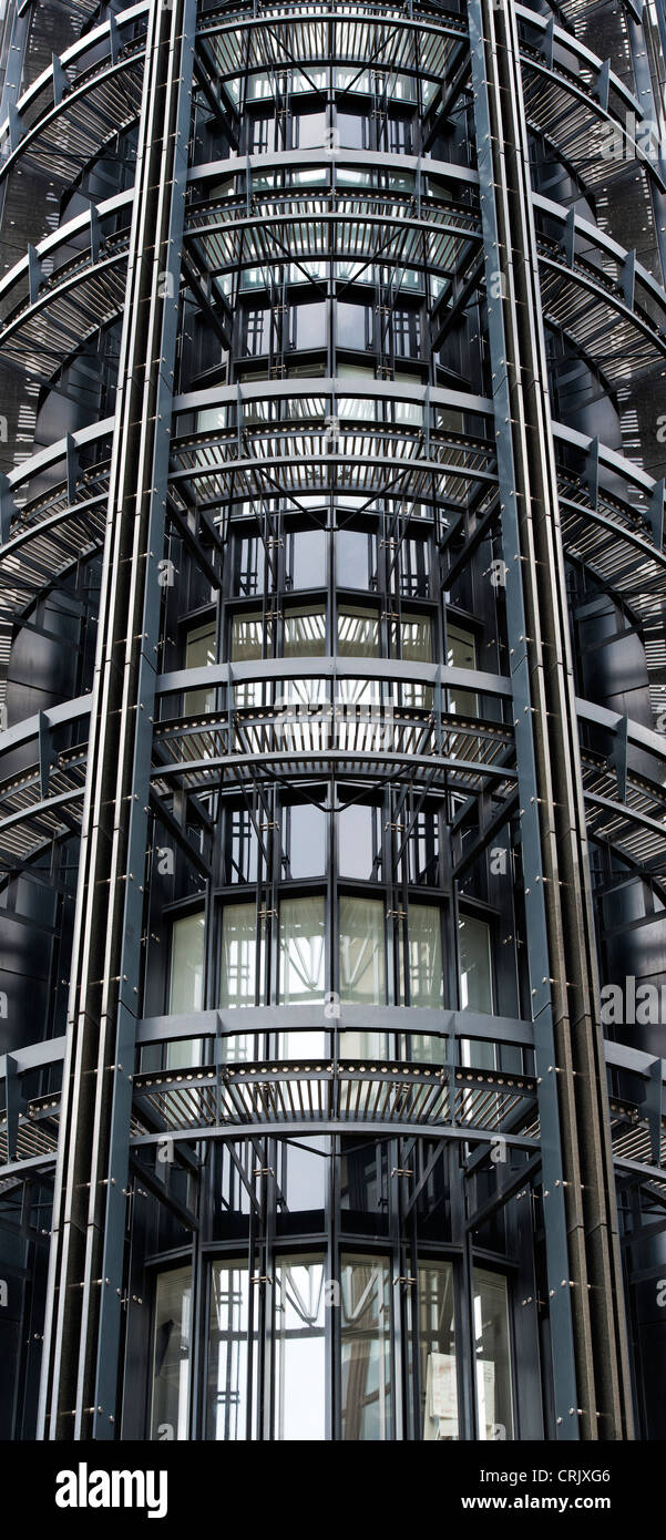 10 fleet place office building london hi-res stock photography and ...