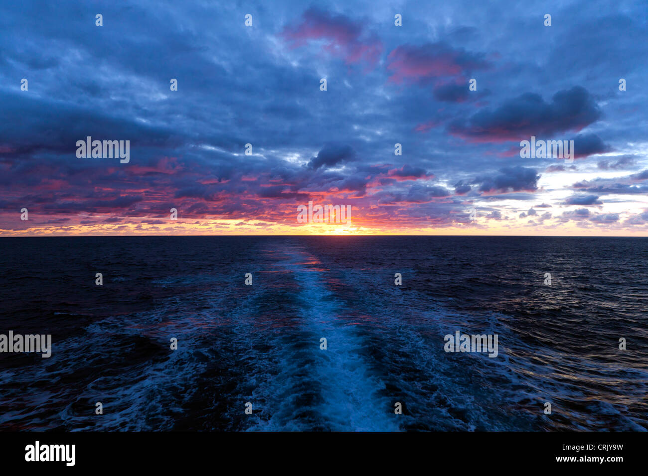 Atlantic ocean storm hi-res stock photography and images - Alamy
