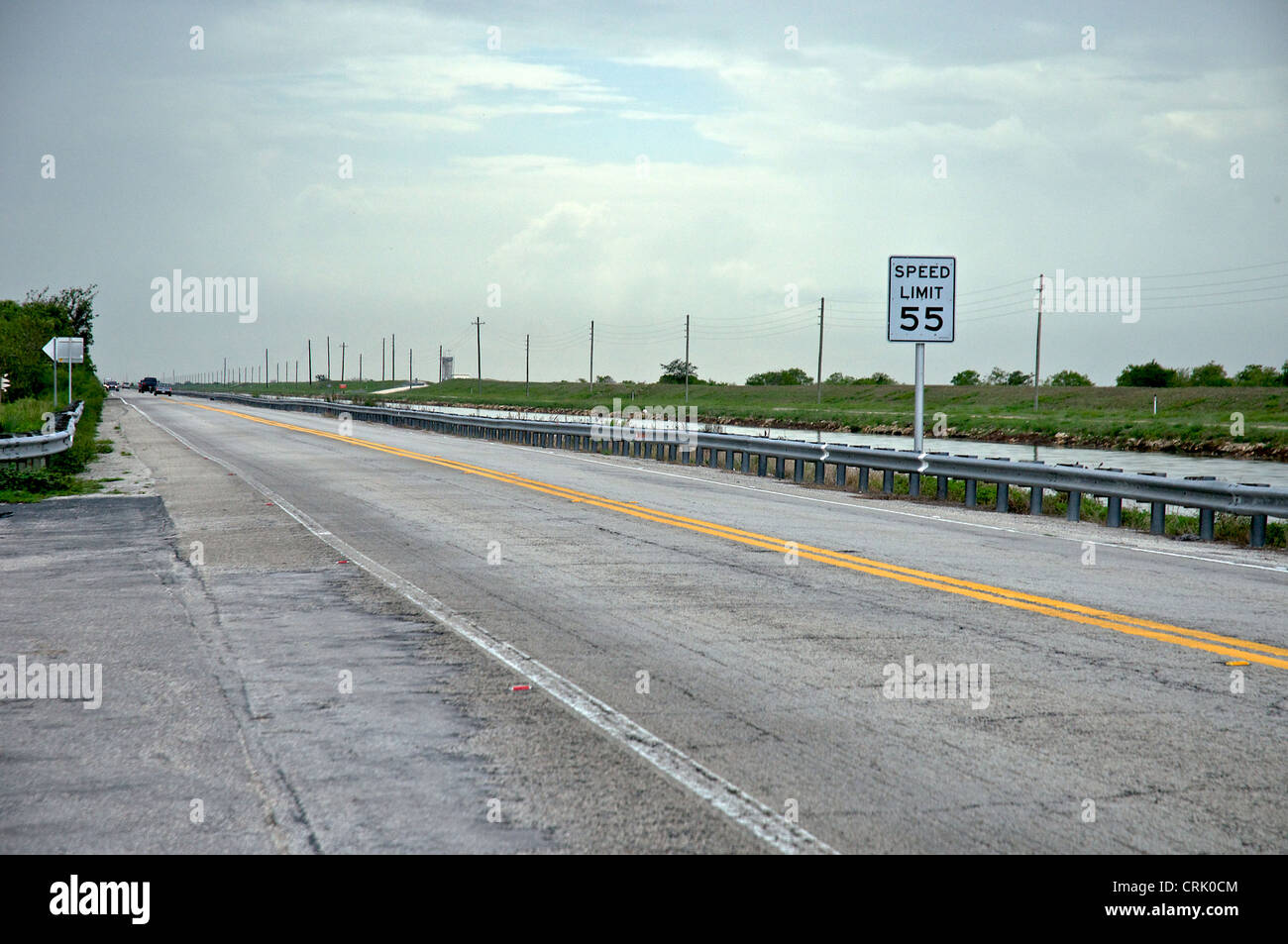 Highway in the Everglades with speed limit 55 Stock Photo - Alamy