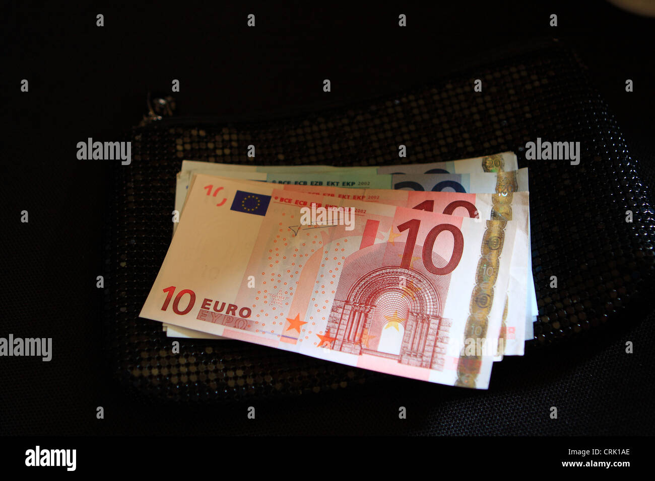 Wallet 10 euro note hi-res stock photography and images - Alamy