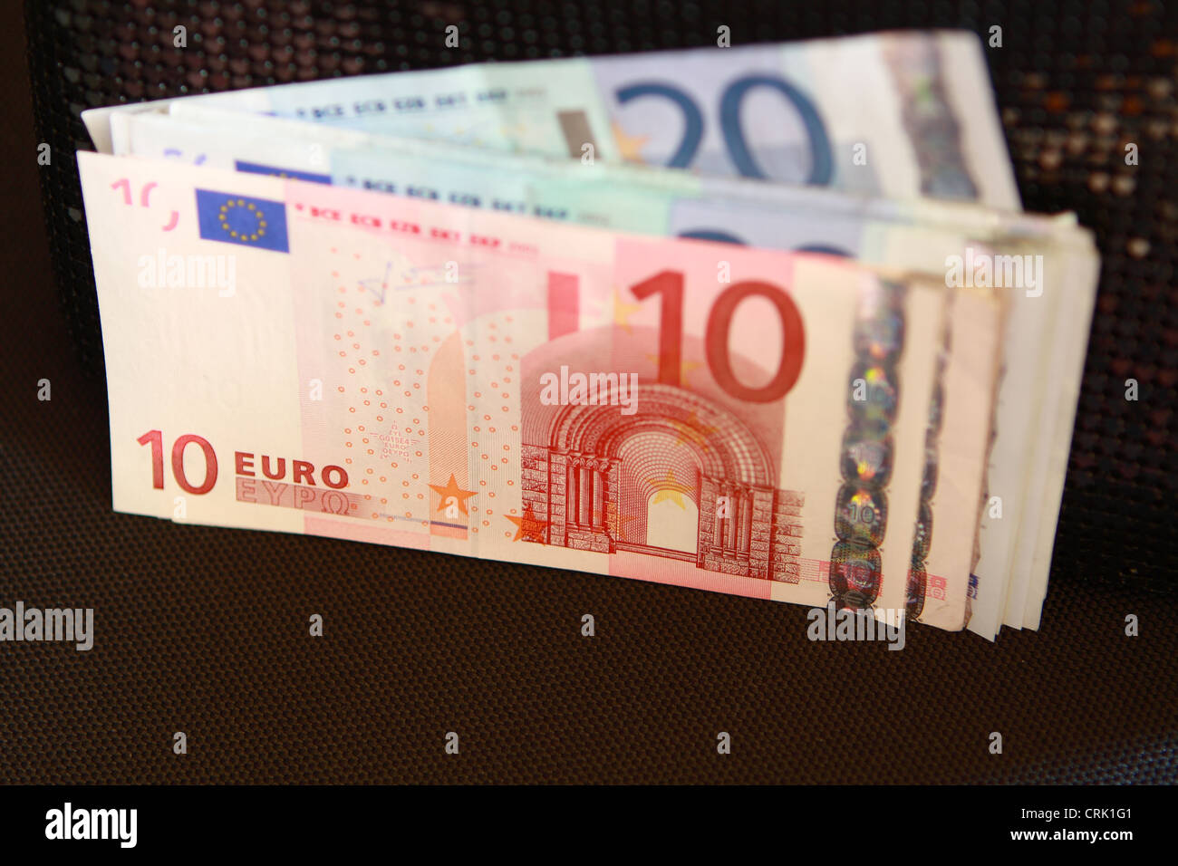 Wallet 10 euro note hi-res stock photography and images - Alamy