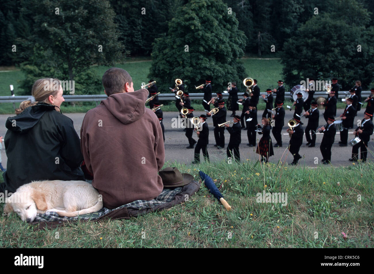 Band with dog hi-res stock photography and images - Alamy
