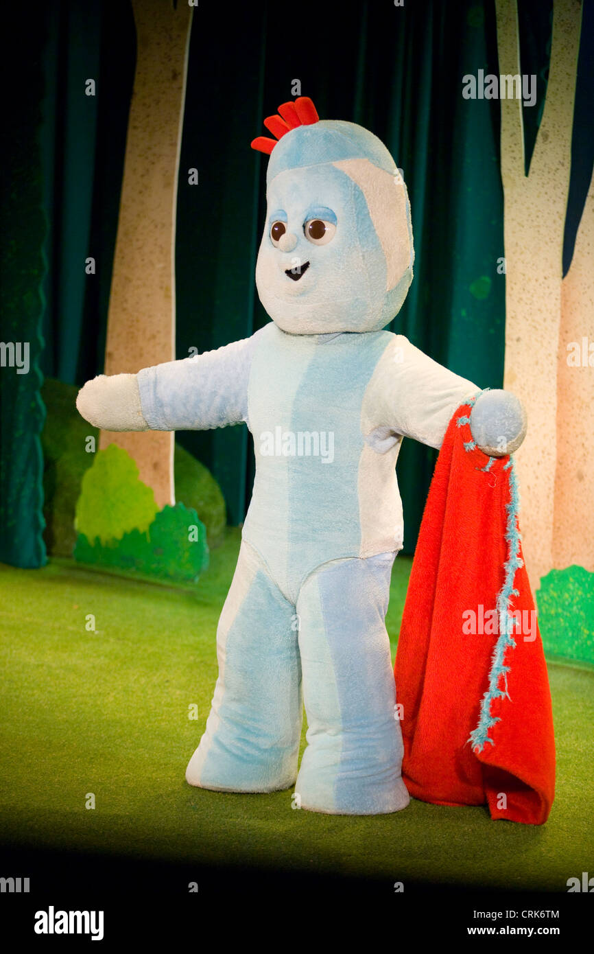Iggle piggle with his red blanket: In The Night Garden character ...