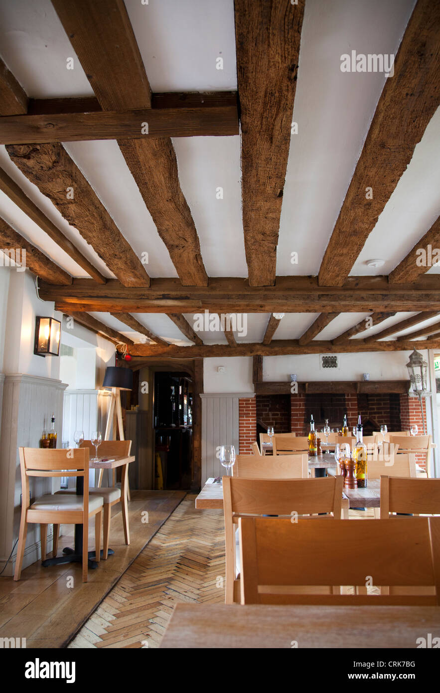 The old bear pub cobham hi-res stock photography and images - Alamy