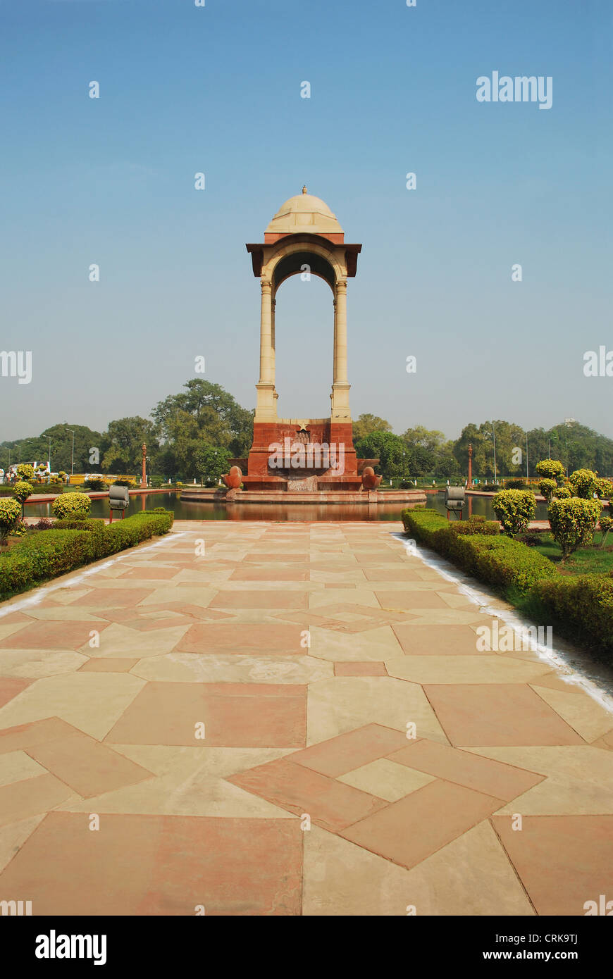 Empty canopy near India Gate Stock Photo - Alamy