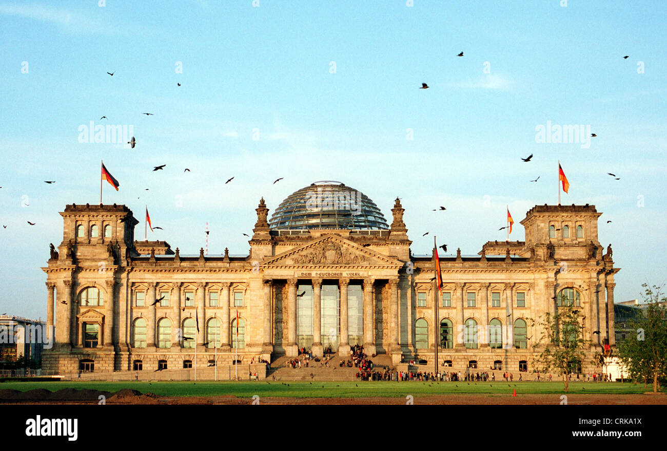 Berlin crows hi-res stock photography and images - Alamy