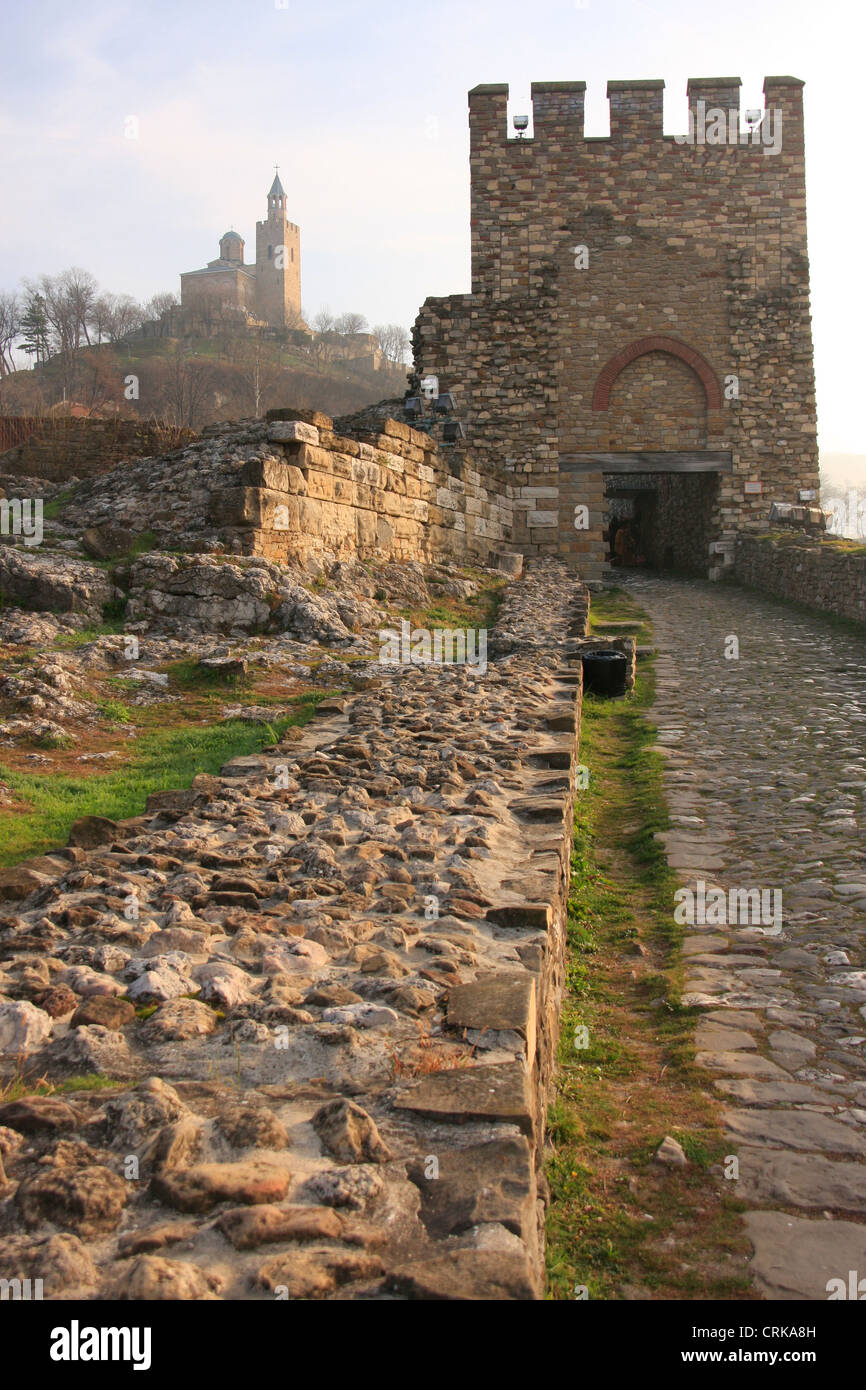 Tsarevets Medieval Fortress, Veliko Tarnovo, Bulgaria Stock Photo - Alamy