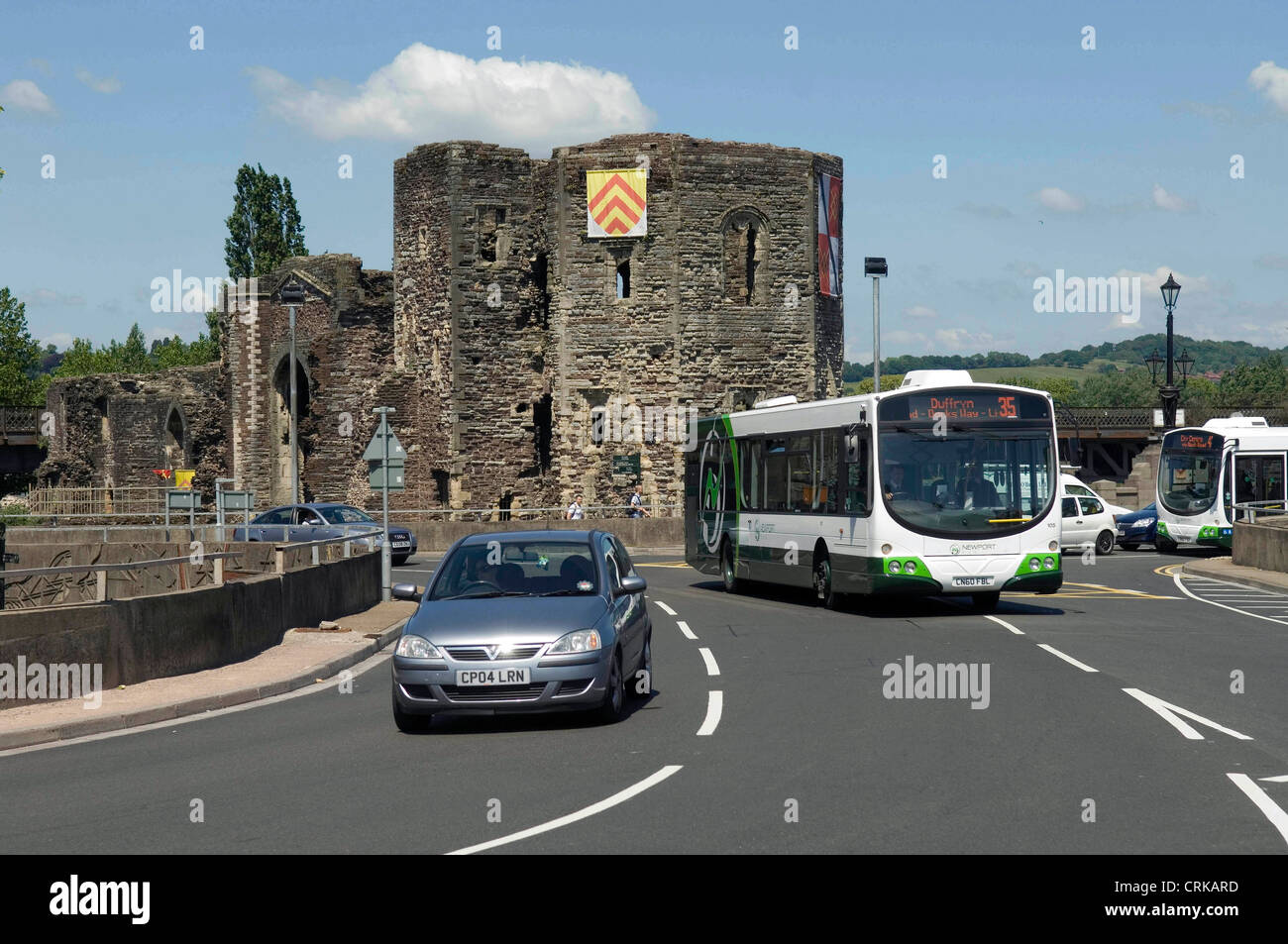 Focus on the cuts feature in and around Newport in South Wales. Traffic ...